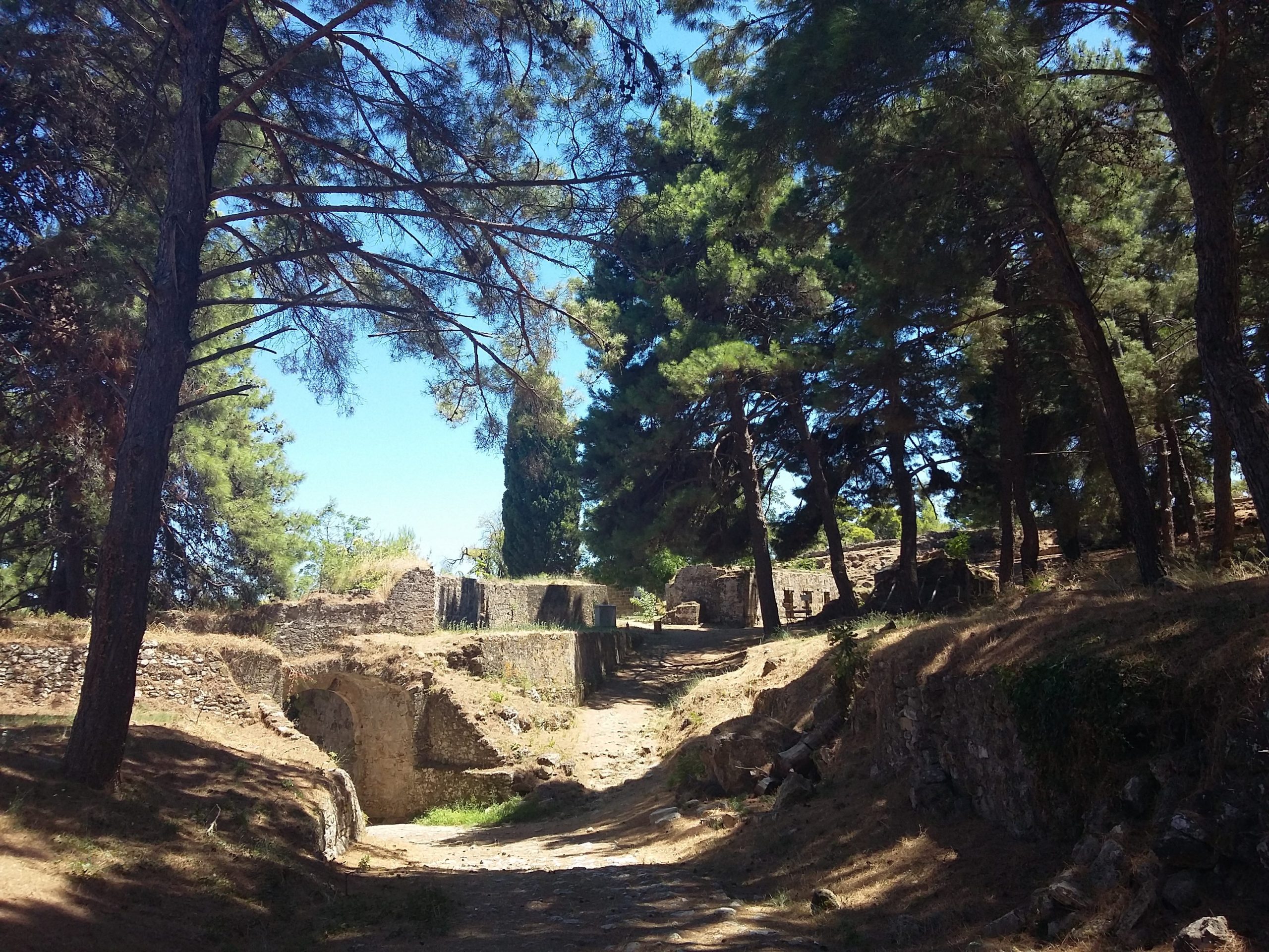 Η γυναίκα της Ζάκυθος - Κάστρο Ζακύνθου | H πλατφόρμα πολιτισμού του ...