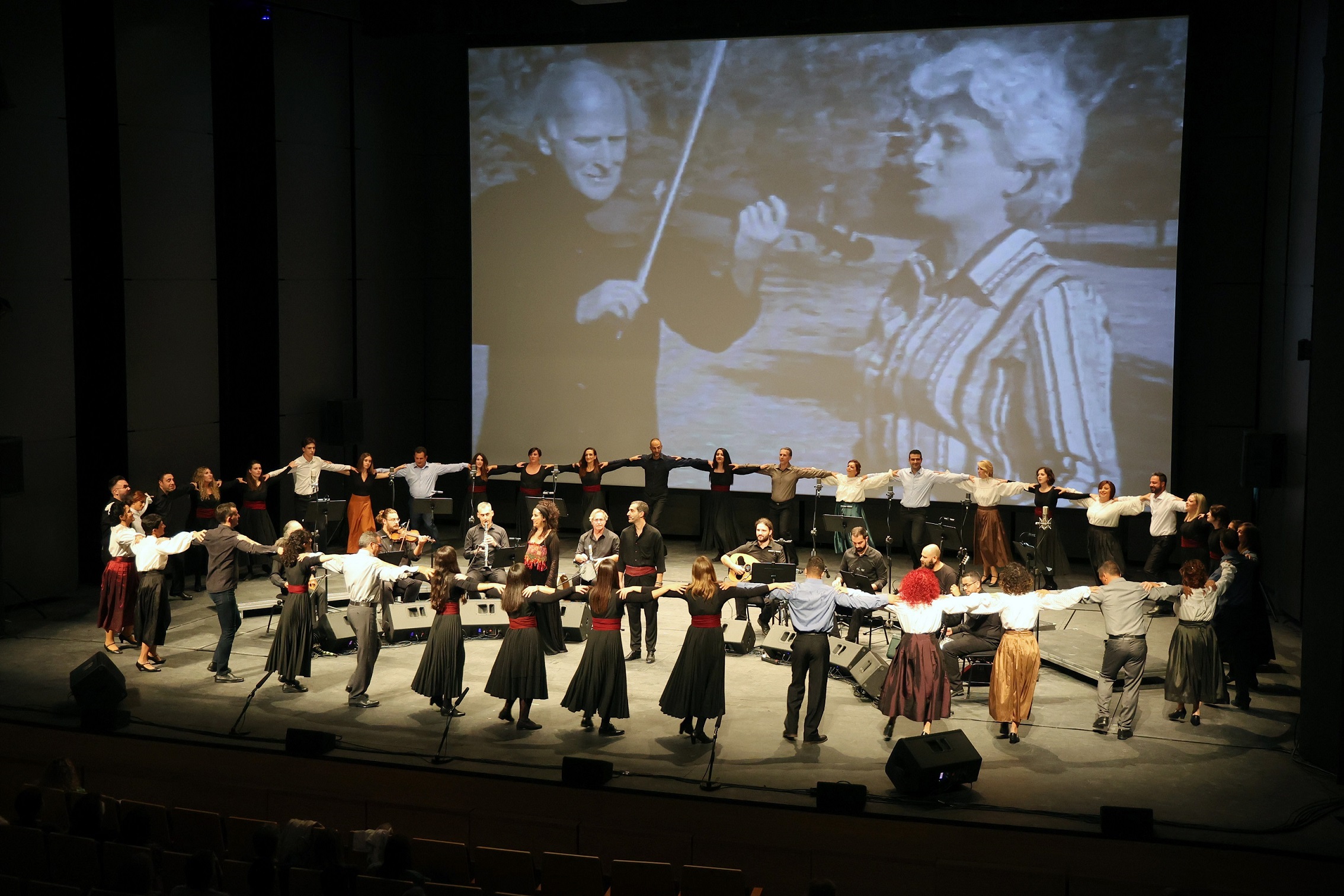 Η Μικρασία της κυρα-Δόμνας: Συναυλία αφιερωμένη στη μικρασιατική ...