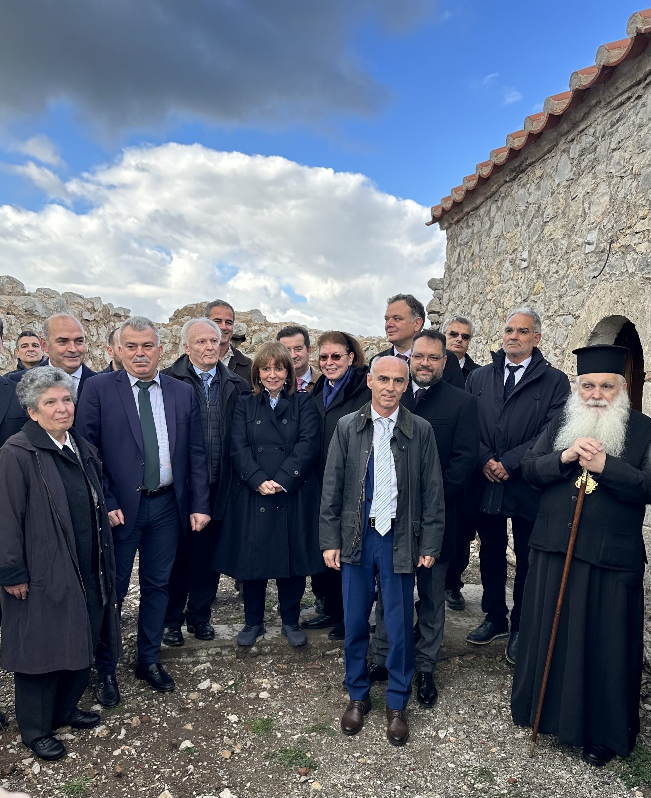 Απόδοση του αποκαταστημένου Βυζαντινού Κάστρου της Πιάδας. Ορόσημο της ...